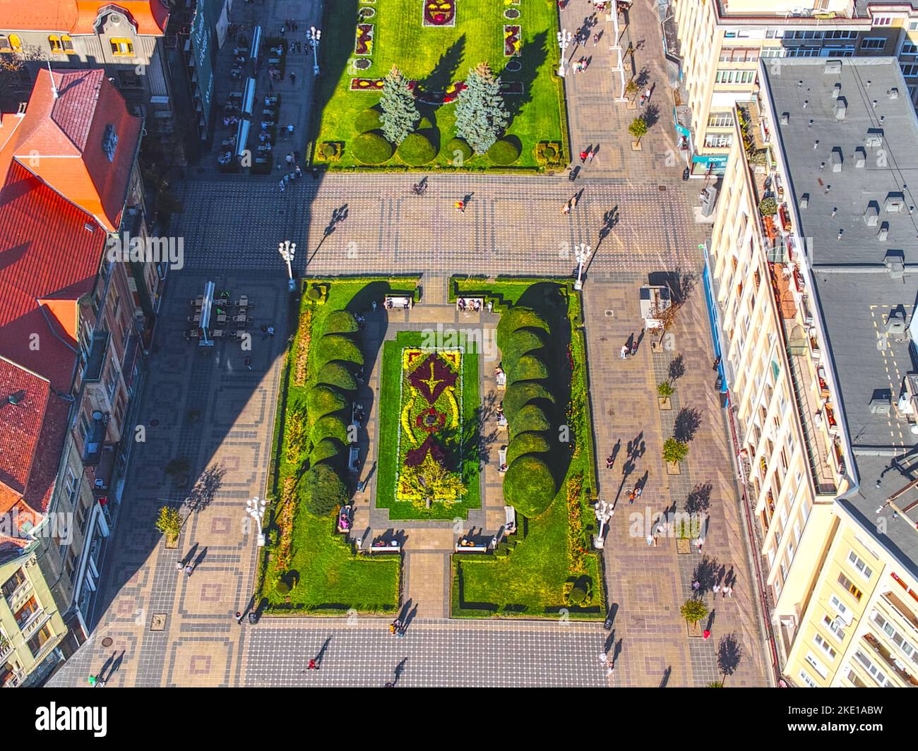 Beautiful parks and monuments on the main square in Timisoara Stock ...