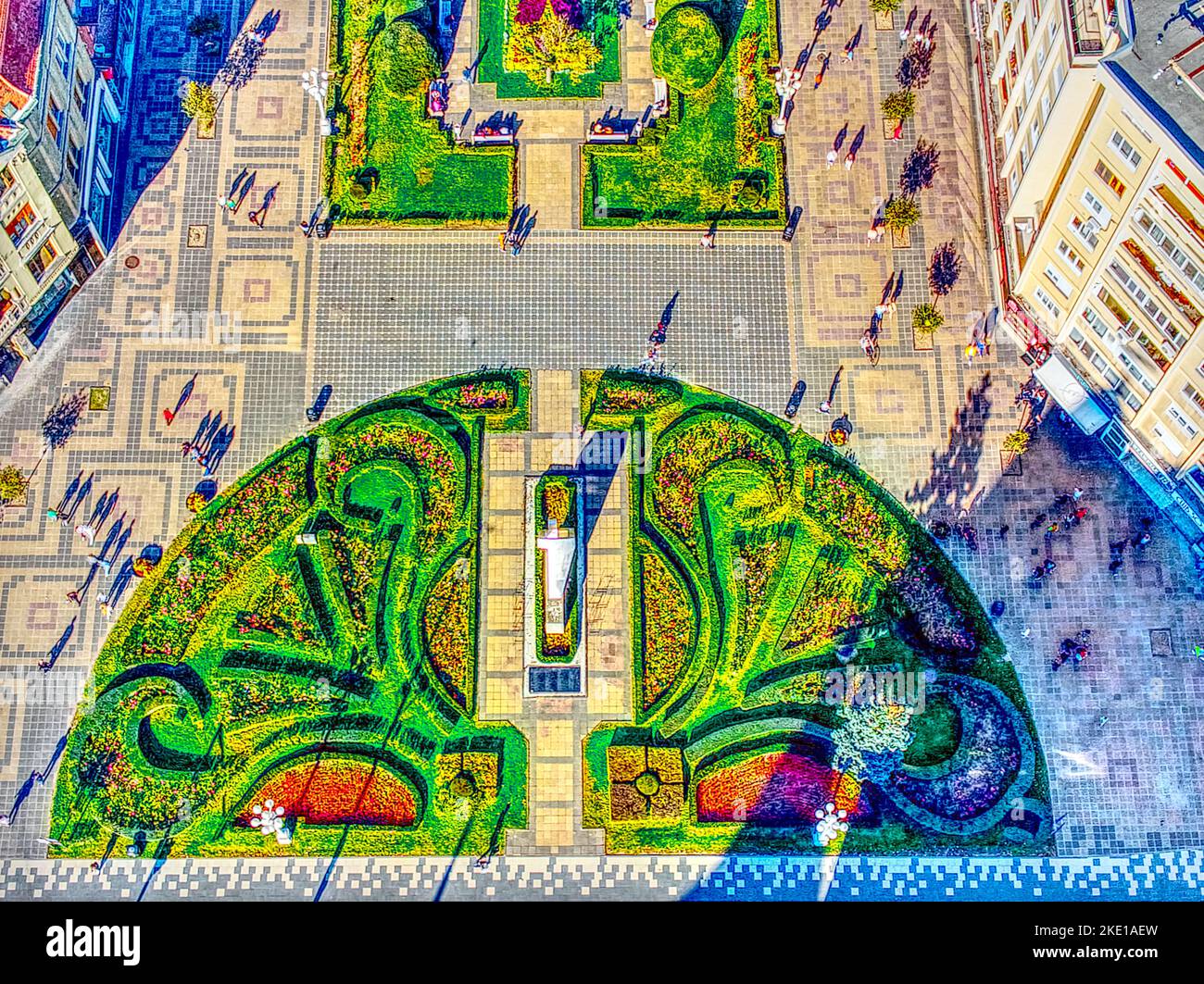 Beautiful parks and monuments on the main square in Timisoara Stock ...