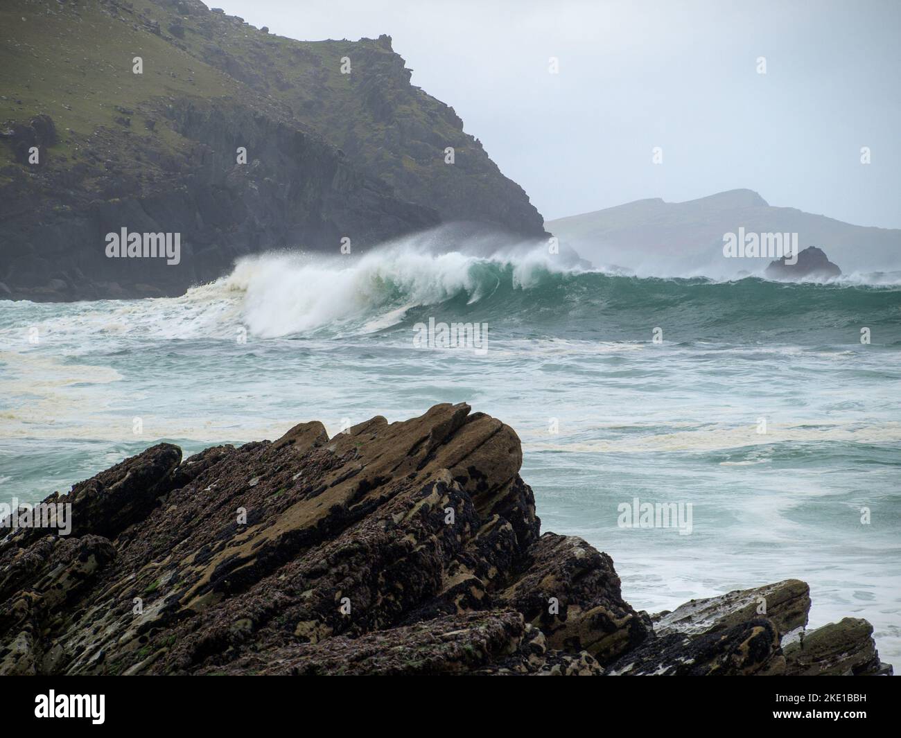 Breaking wave, Clogher Strand, Dingle Peninsula, Ireland Stock Photo ...