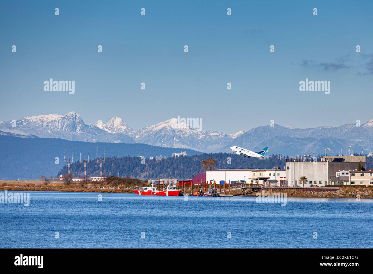 A WestJet Boeing 737 departing Vancouver International Airport in ...