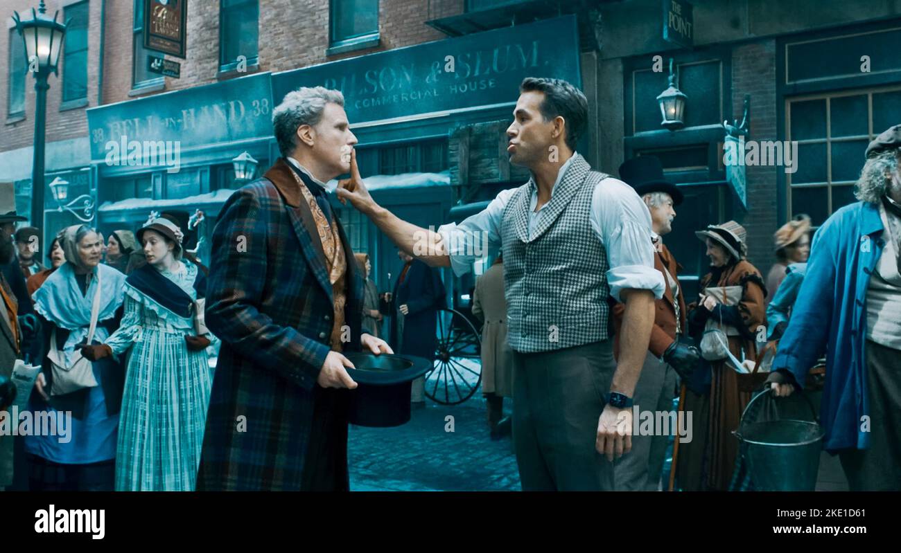USA. Ryan Reynolds and Will Ferrell in a scene from the (C)Apple + new ...