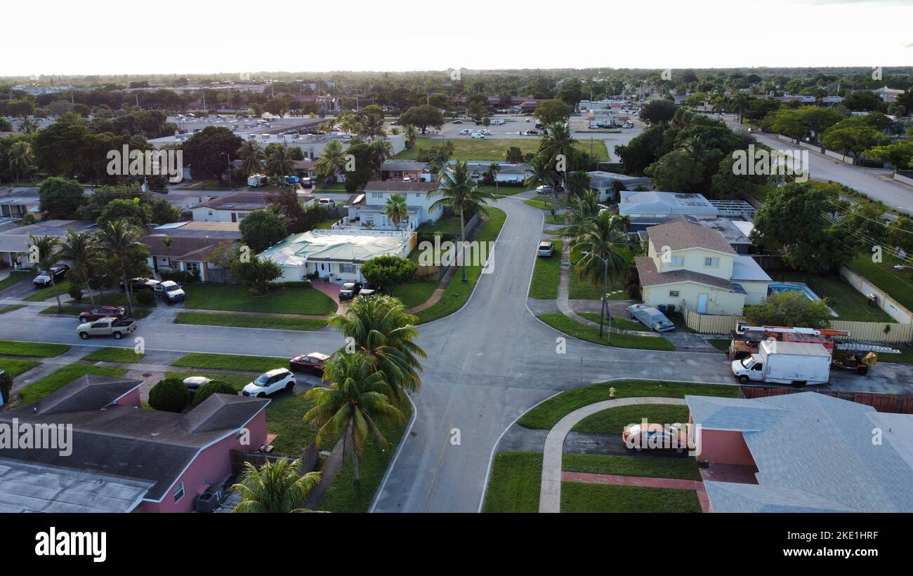 Aerial view florida lakes trees hi-res stock photography and images - Alamy