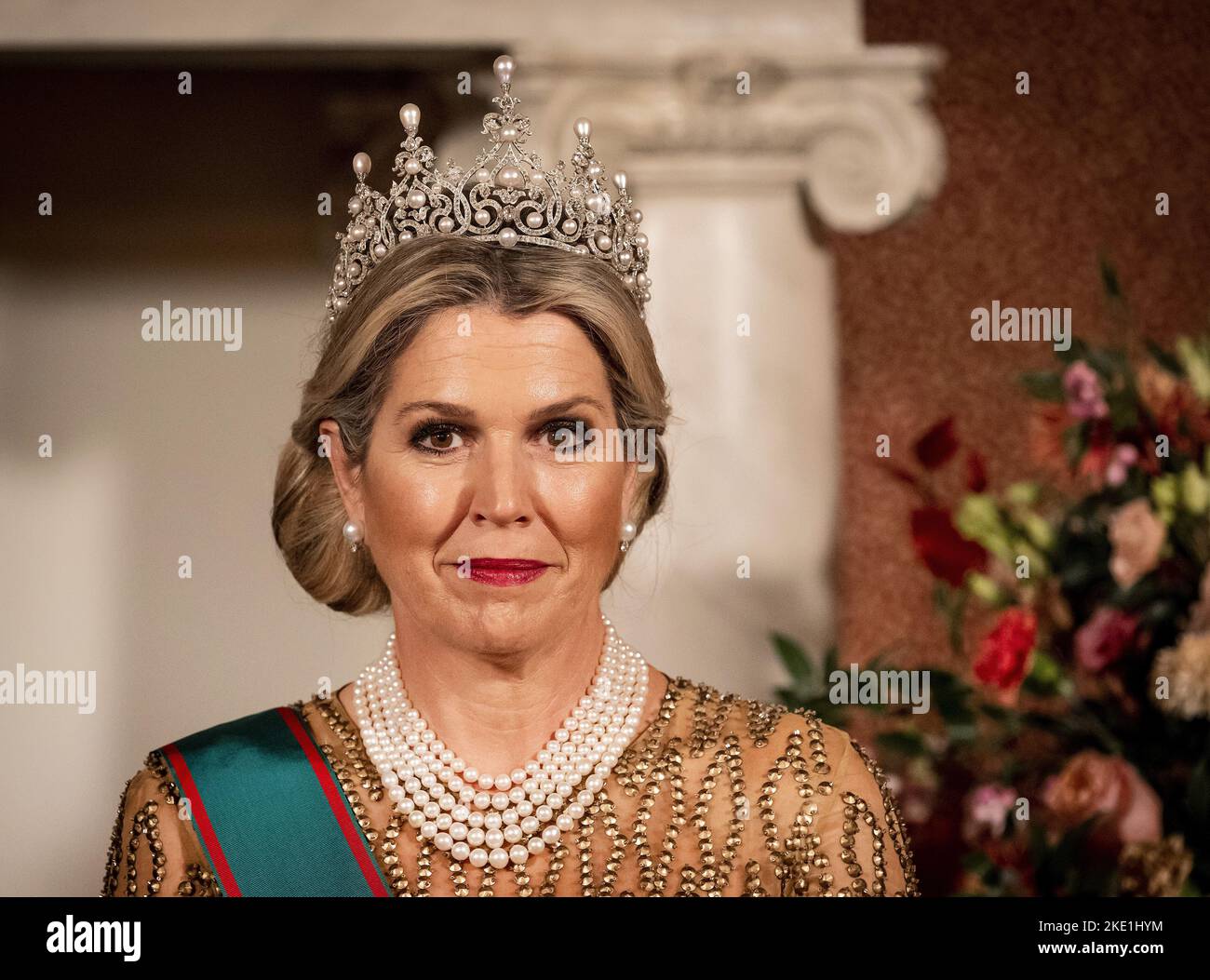 2022-11-09 19:26:56 AMSTERDAM - Queen Máxima poses for a group photo ...