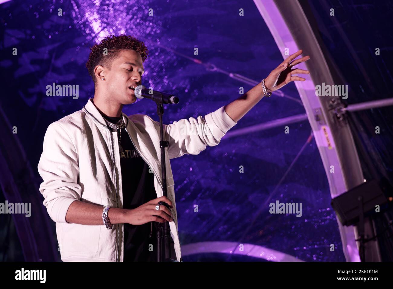 Saint-Malo, France. 5th Nov, 2022. Antonny Drew performs with Tanmpo ...