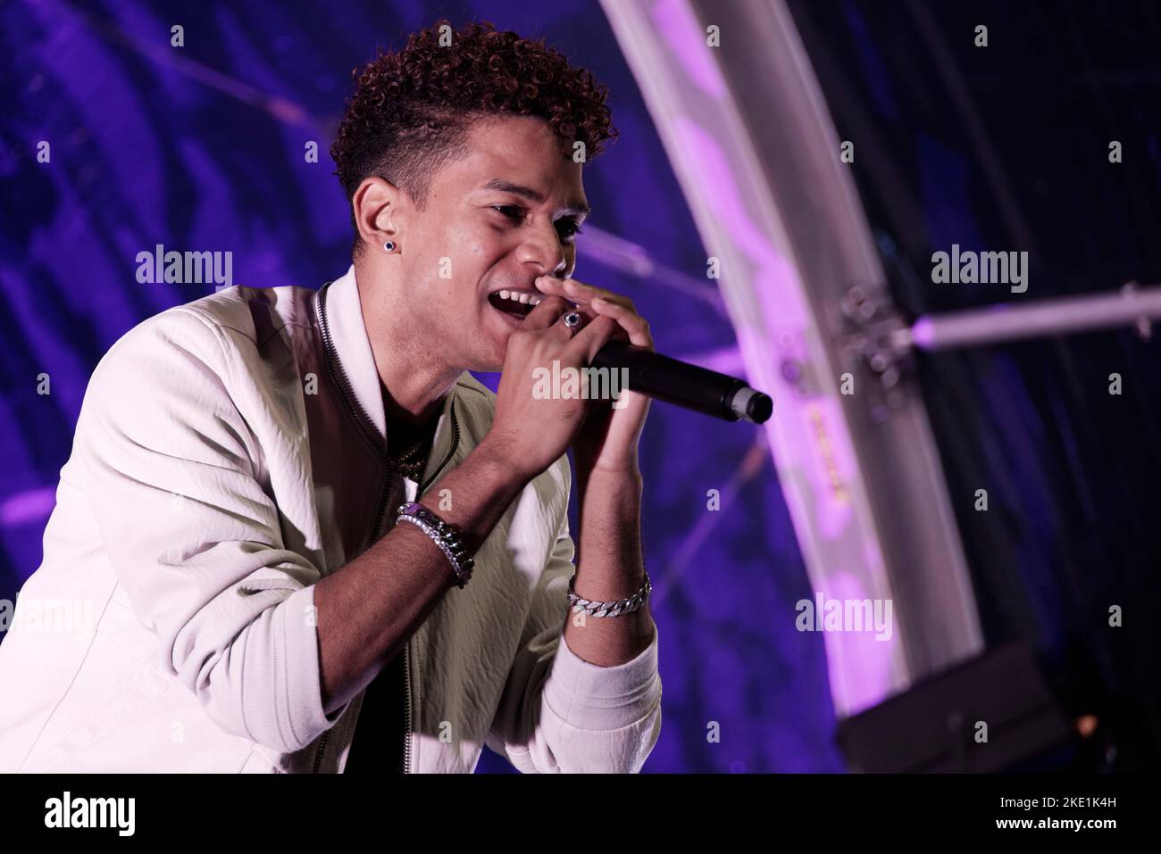 Saint-Malo, France. 5th Nov, 2022. Antonny Drew performs with Tanmpo ...