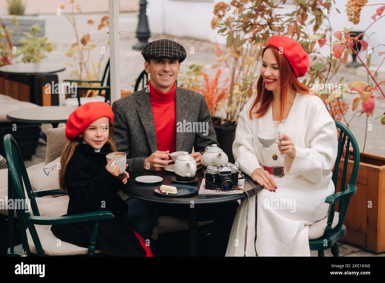 Girl dad tea hi-res stock photography and images - Alamy