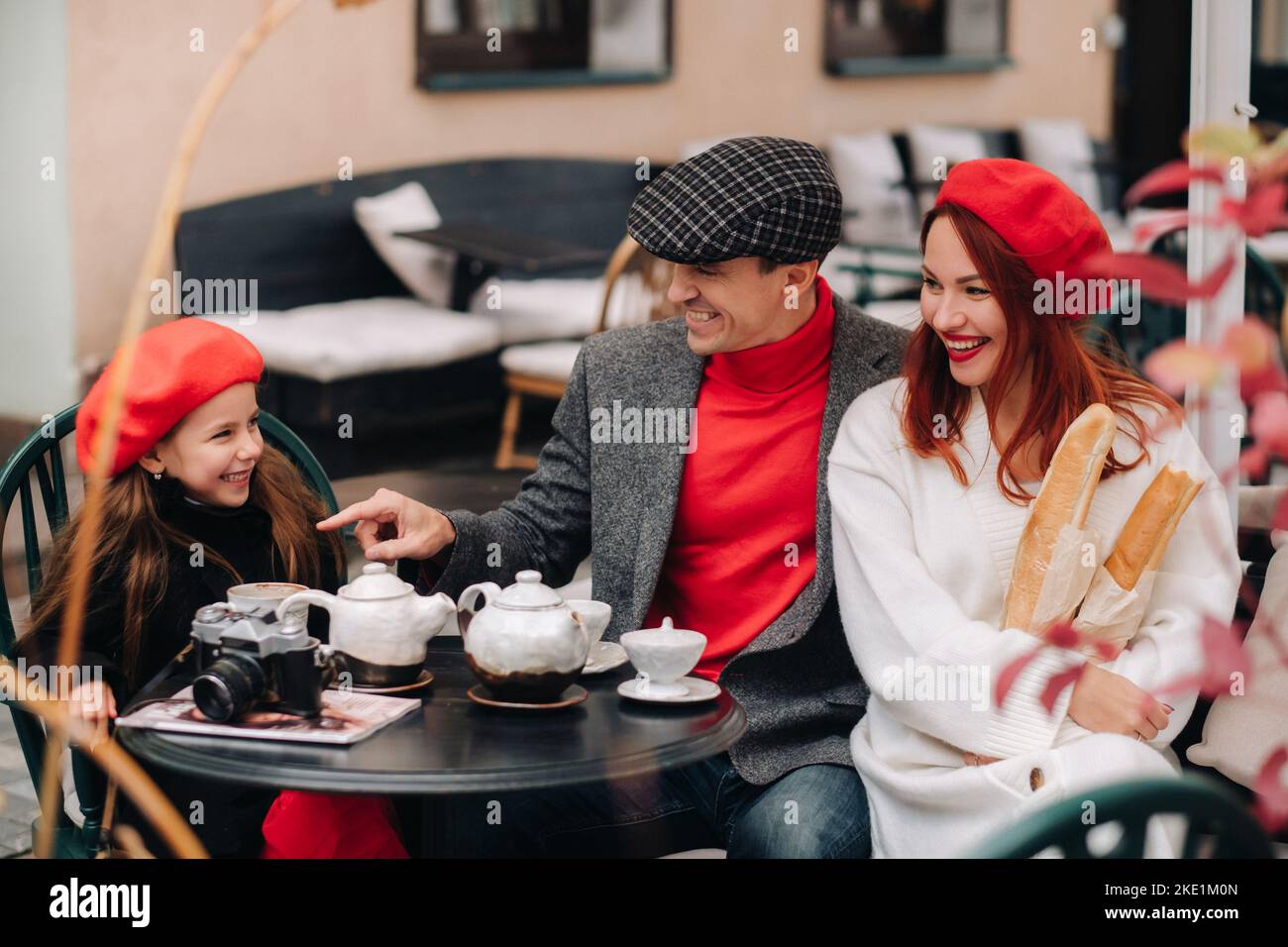 Girl dad tea hi-res stock photography and images - Alamy