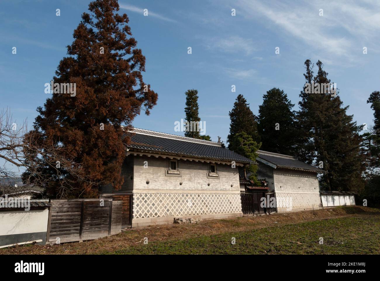 Traditional japanese storehouse hi-res stock photography and images - Alamy