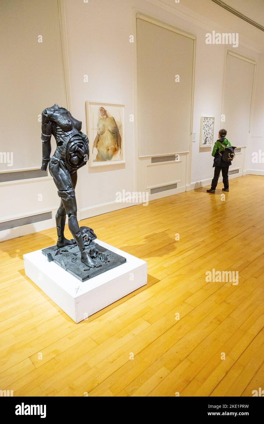 Damien hirst gallery hi-res stock photography and images - Alamy