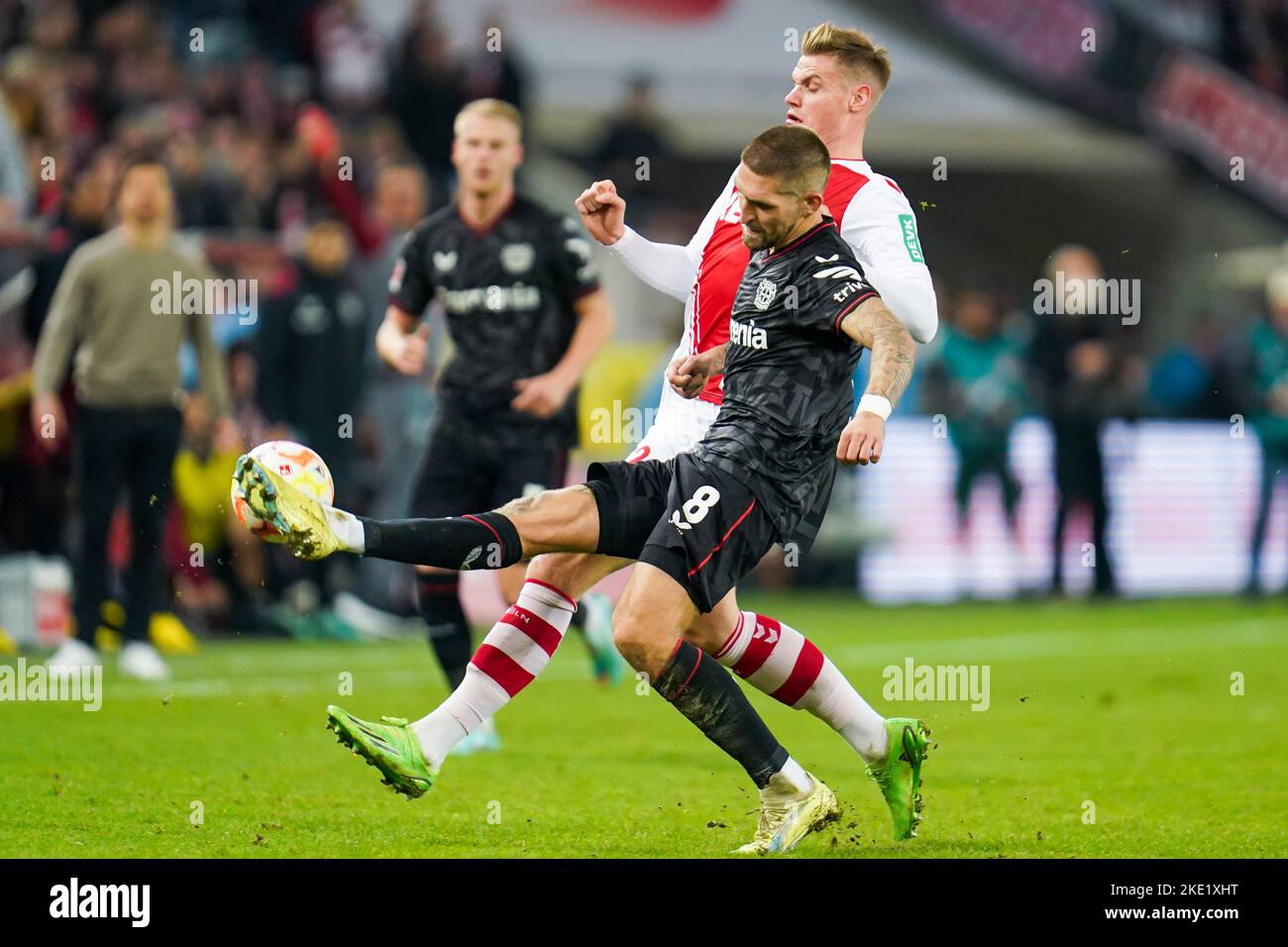 COLOGNE, GERMANY - NOVEMBER 9: Steffen Tigges of 1. FC Koln, Robert ...
