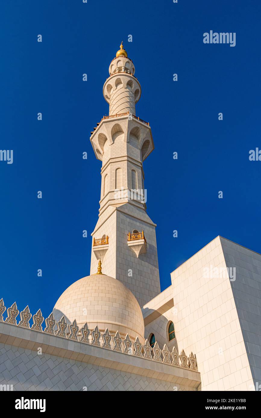 One of the Minarets of Sheikh Zayed Grand Mosque in Abu Dhabi, United ...