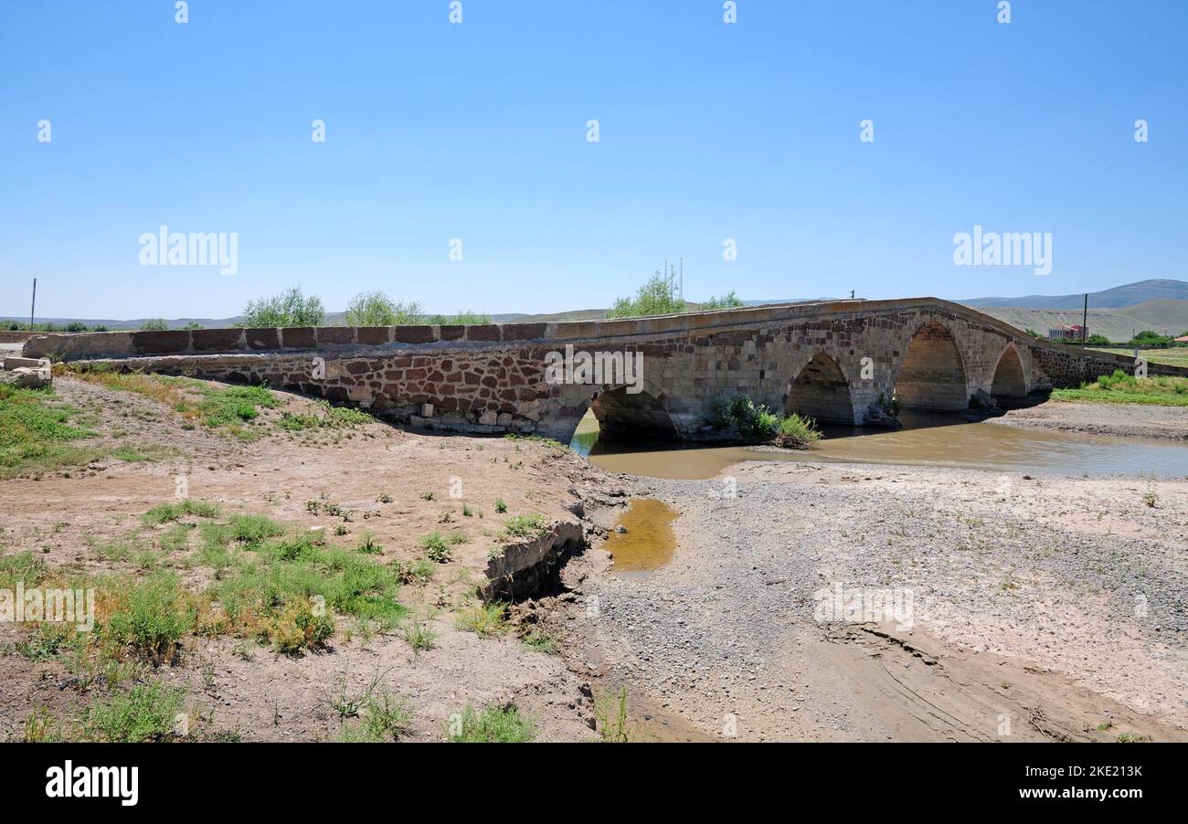 Historical Sekili Bridge - Yozgat - TURKEY Stock Photo - Alamy