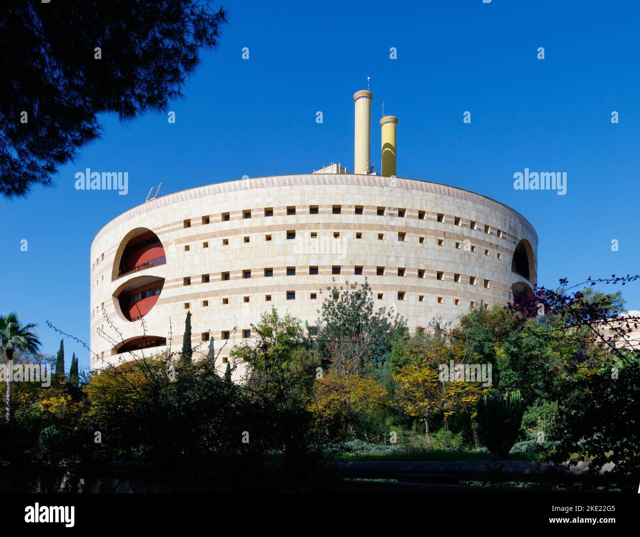 Torre Triana junta building Government of Andalusia built 1993 designed ...