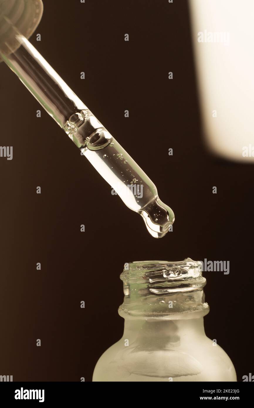 Glass dropper chemical laboratory hi-res stock photography and images ...