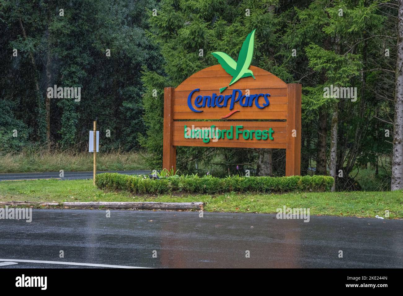 Centre parcs sign hi-res stock photography and images - Alamy