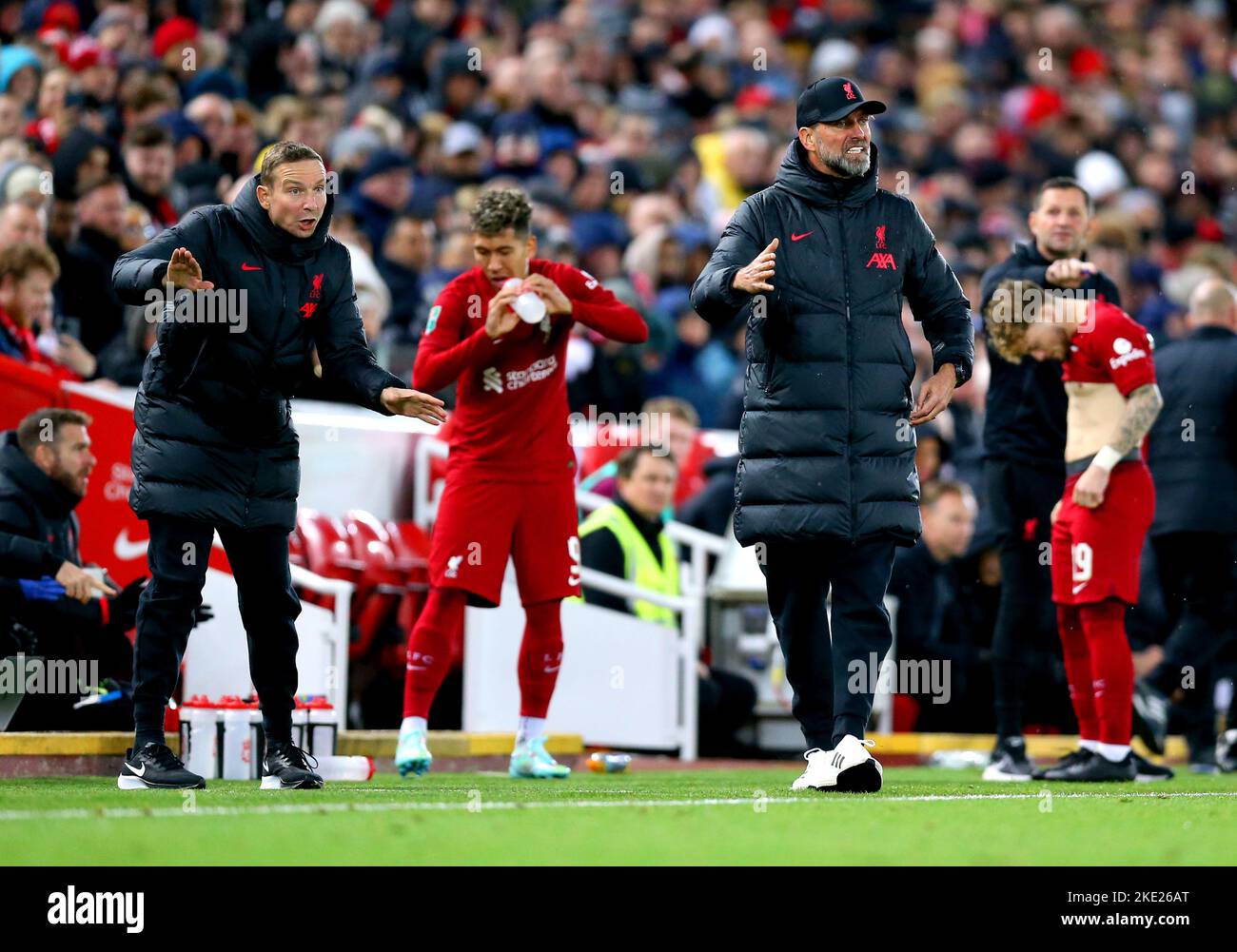 Liverpool Manager Jurgen Klopp Right Gestures On The Touchline During