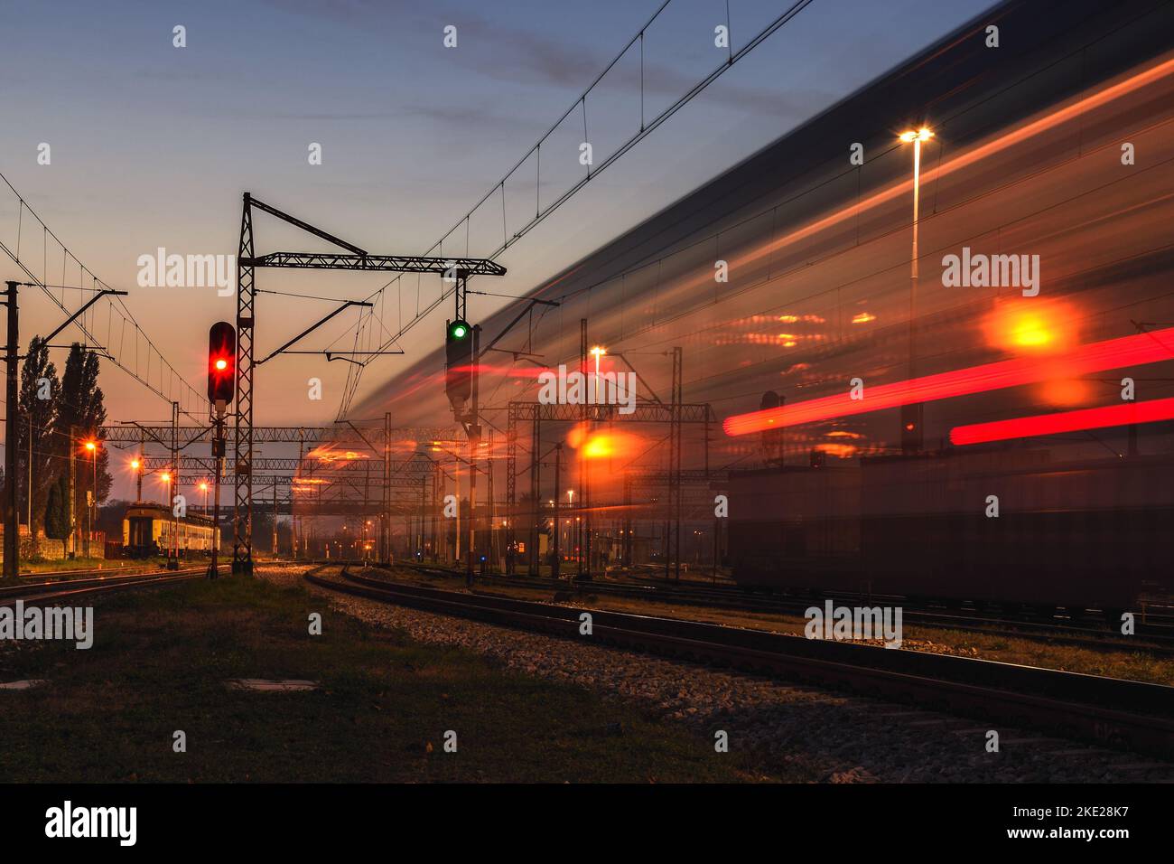 Signaling technology hi-res stock photography and images - Alamy