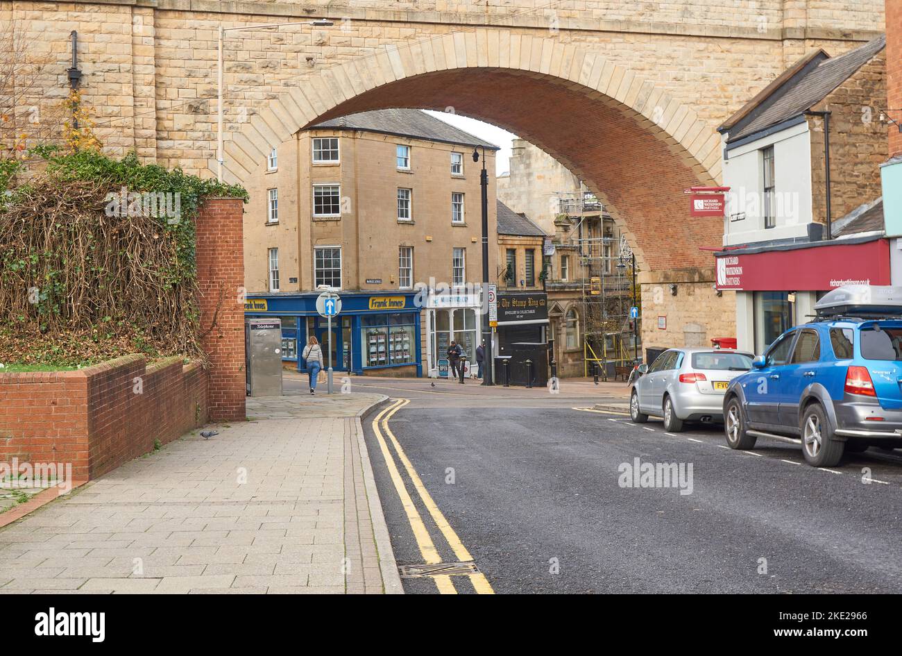Urban railway viaduct arch in Mansfield, Nottinghamshire, UK Stock ...