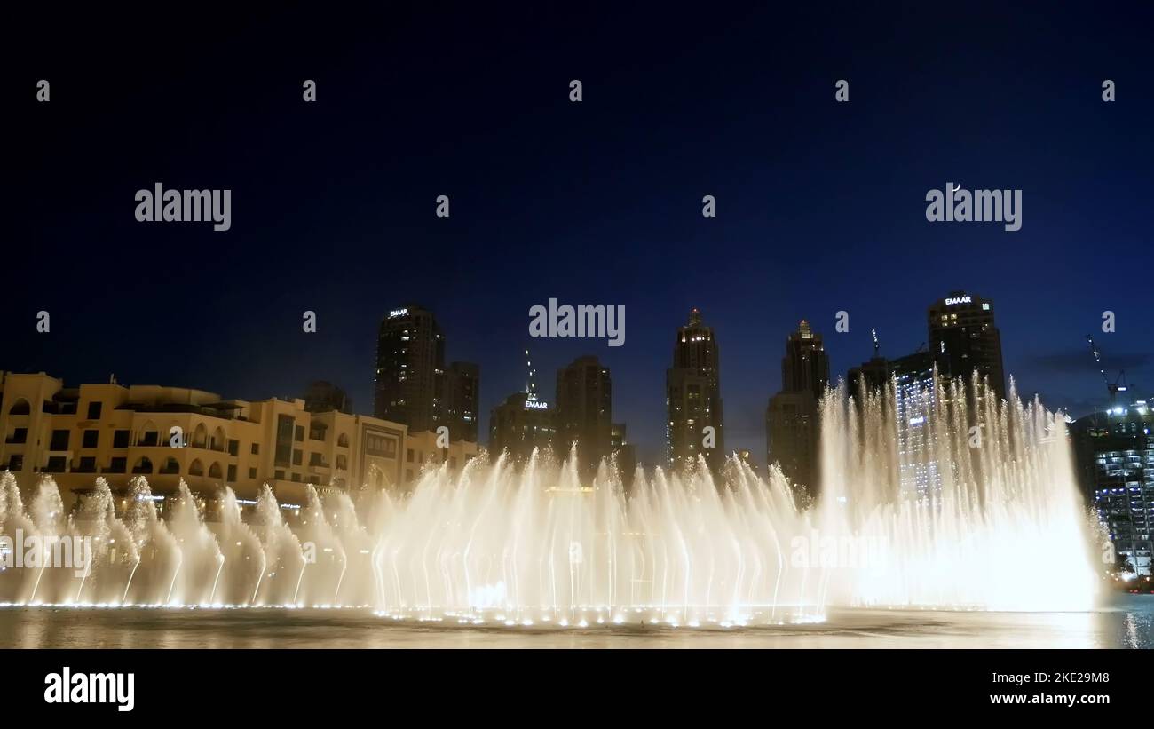 Mosque visit dubai hi-res stock photography and images - Alamy
