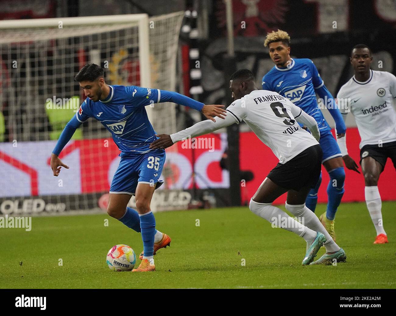 Muhammed Damar (Hoffenheim), Randal Kolo Muani (Frankfurt), action ...