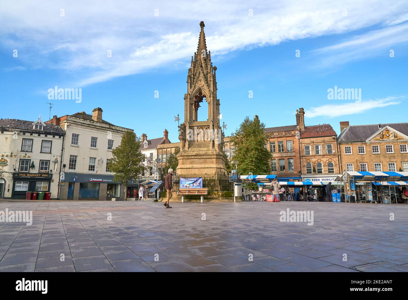 The Bentinck memorial in Mansfield town center, Nottingham, UK Stock ...