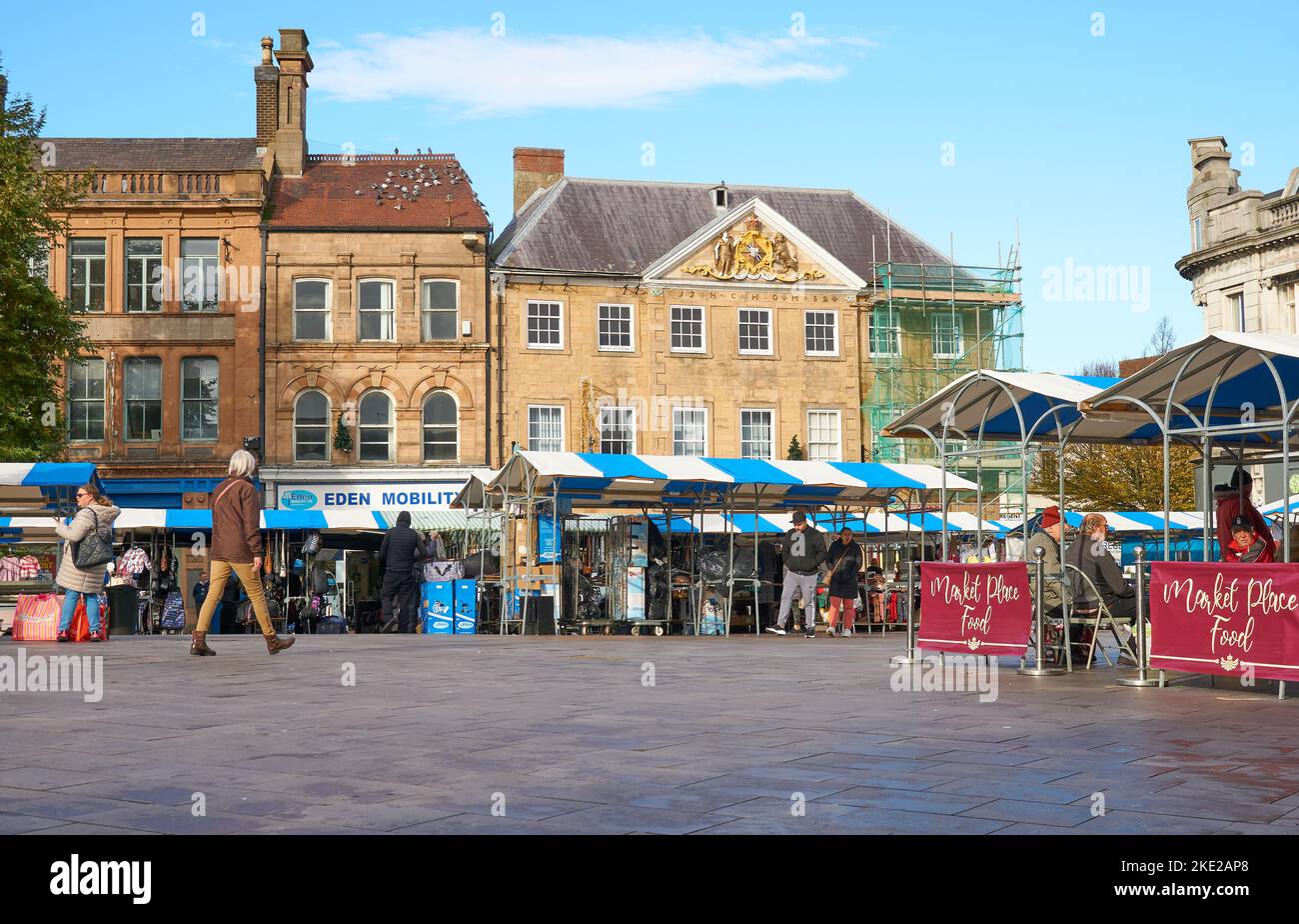 Mansfield market square hi-res stock photography and images - Alamy