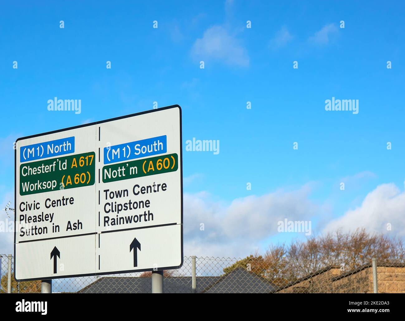 Main route traffic information sign in Mansfield, Nottinghamshire, UK ...