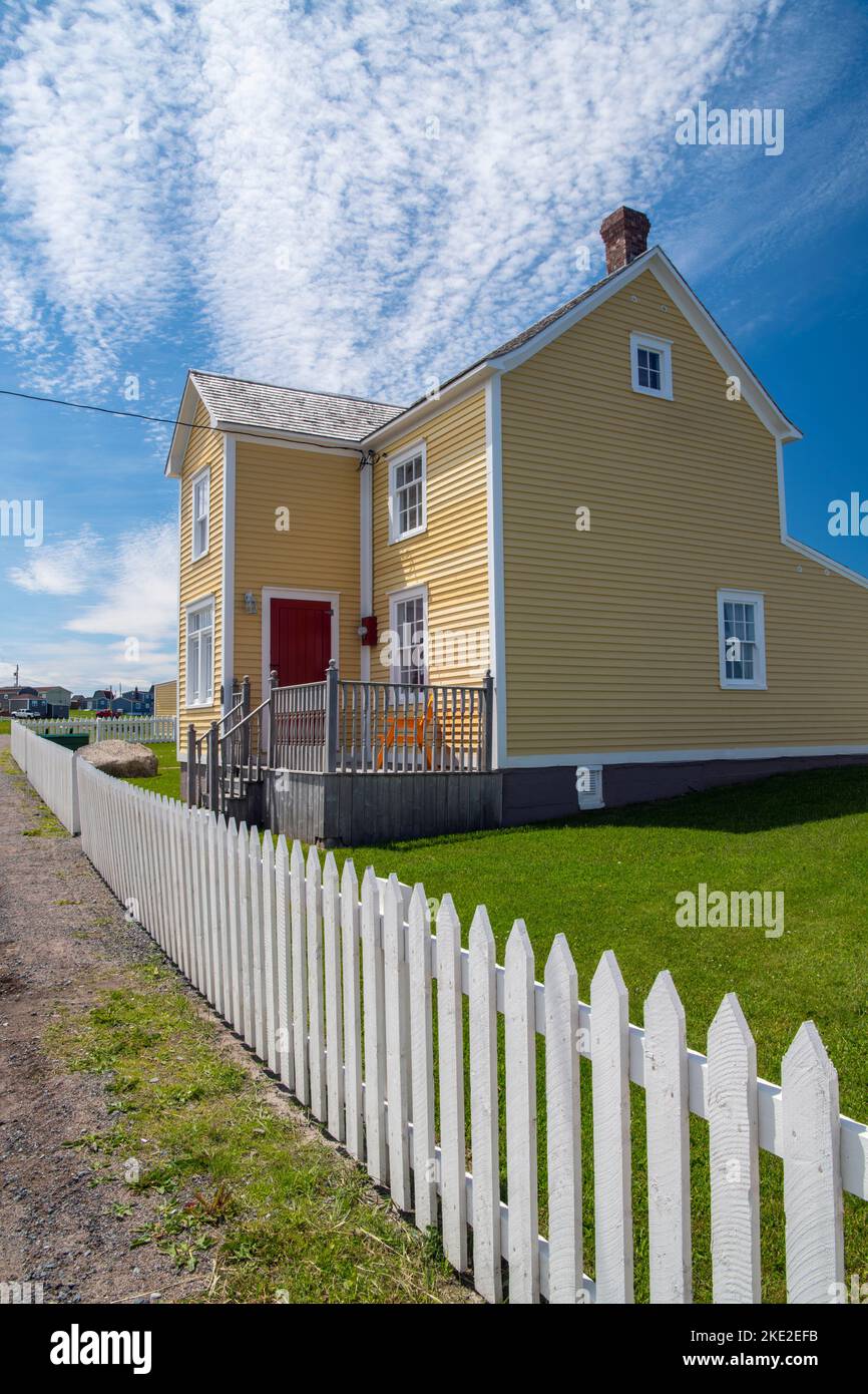 Colourful coastal houses, Bonavista, Newfoundland and Labrador NL ...
