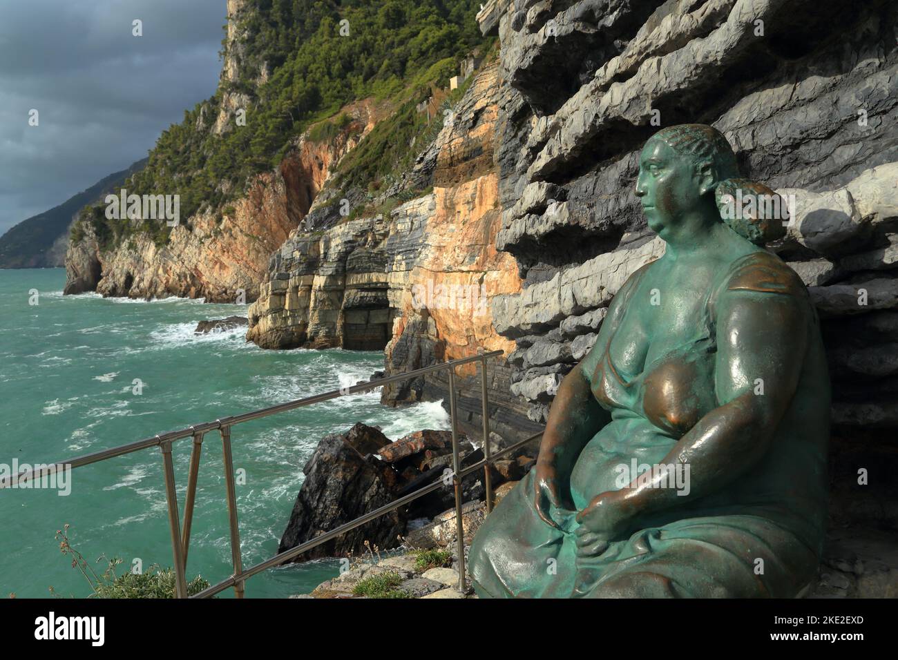 Bronze statue MATER NATURAE - Mother Nature, artist Lello Scorzelli ...