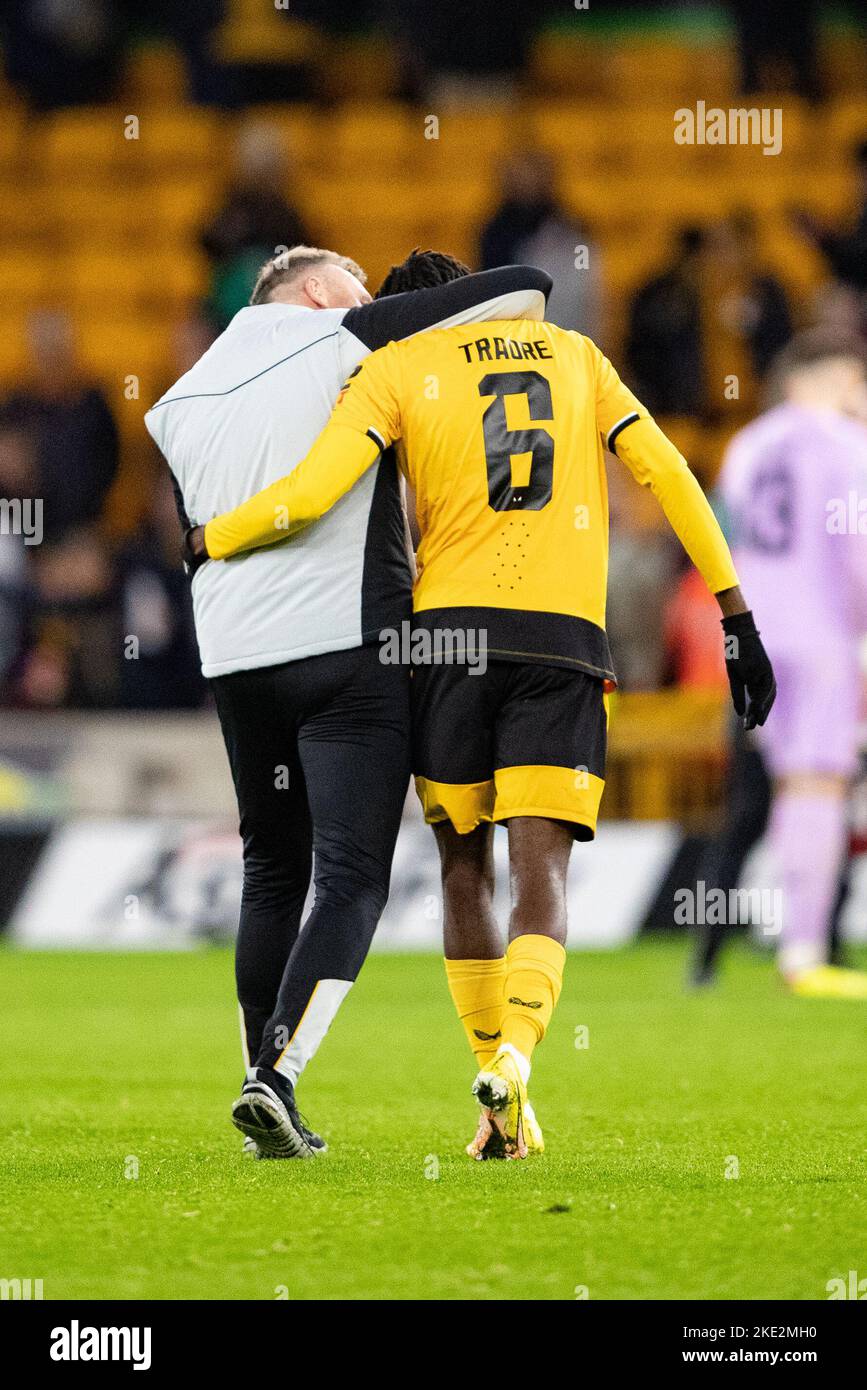 Steve davis wolves hi-res stock photography and images - Alamy