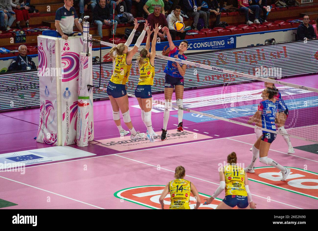 Novara, Italy. 09th Nov, 2022. Spike of Ebra karakurt (Novara) during ...