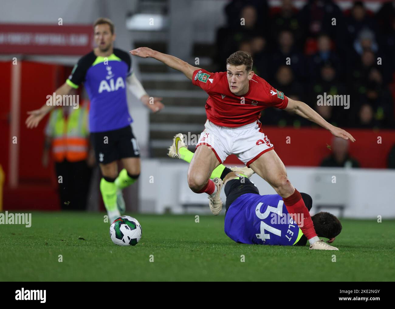 Nottingham, UK. 09th Nov, 2022. Ryan Yates (NF) Nottingham Forest v ...