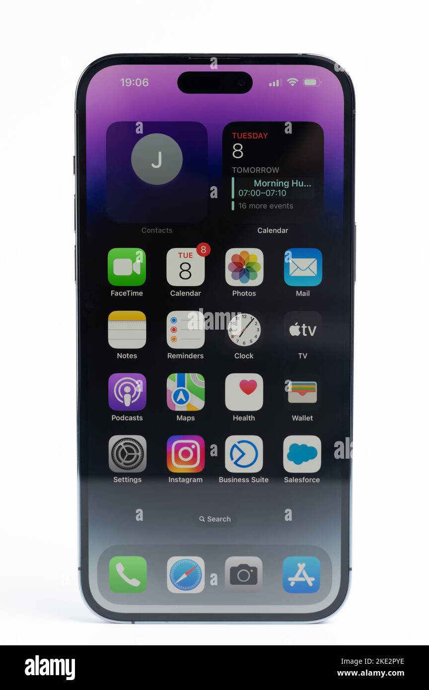 New york, USA - November 8, 2022: Main screen of ne Apple iphone 14 pro ...