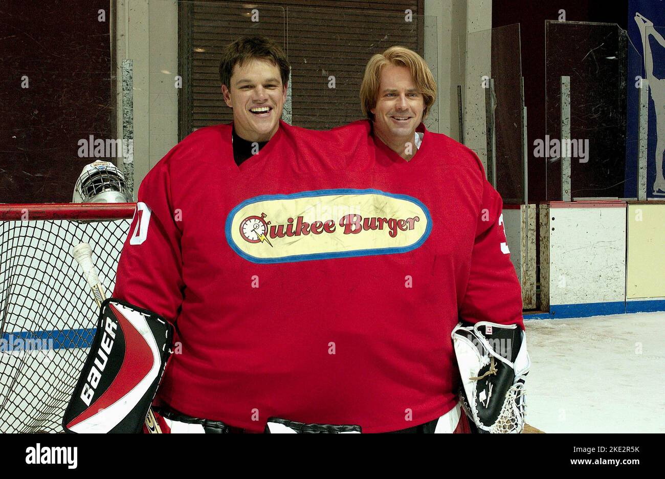 STUCK ON YOU, MATT DAMON, GREG KINNEAR, 2003 Stock Photo - Alamy