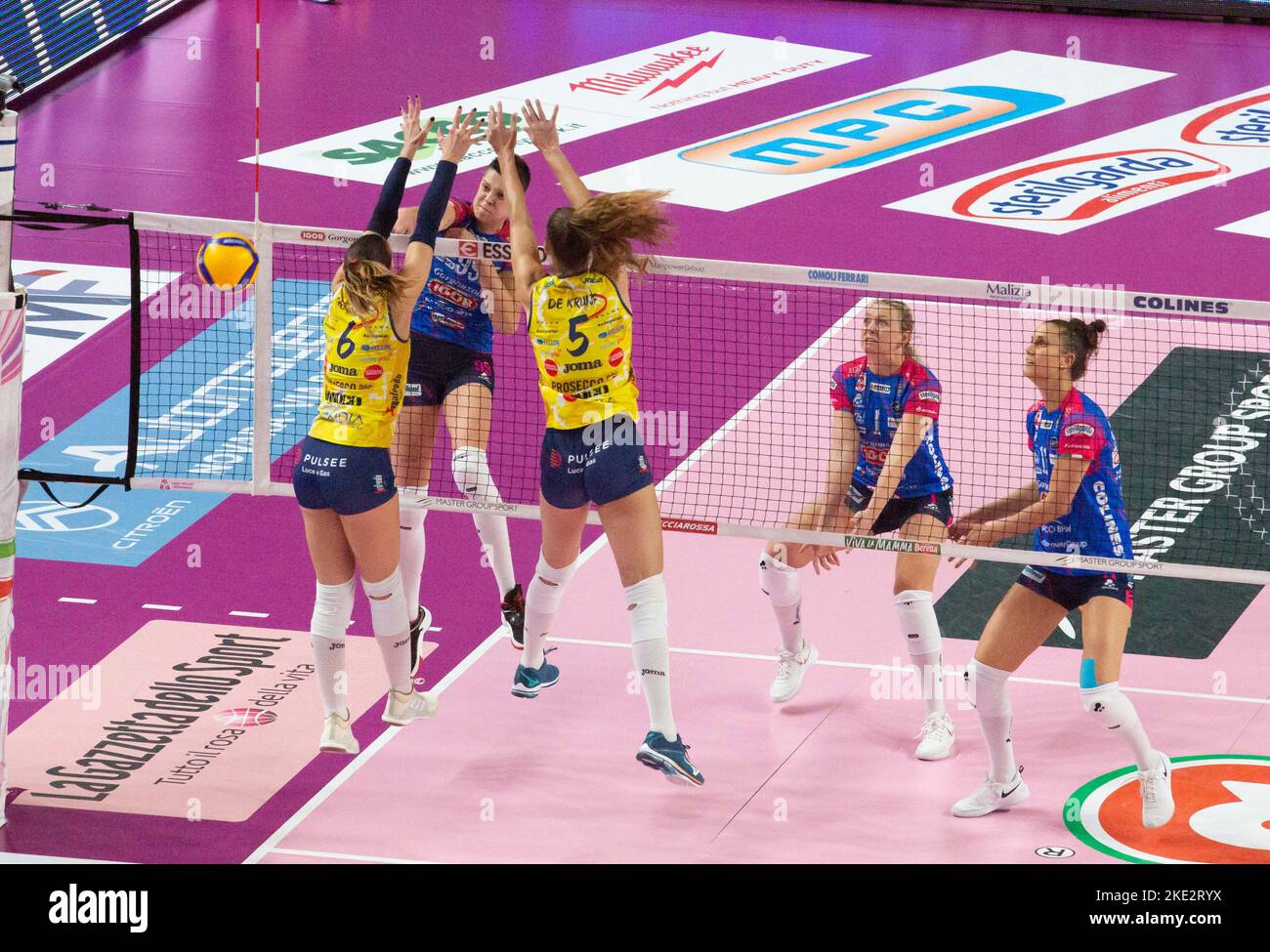 Novara, Italy. 09th Nov, 2022. Spike of Ebra karakurt (Novara) during ...