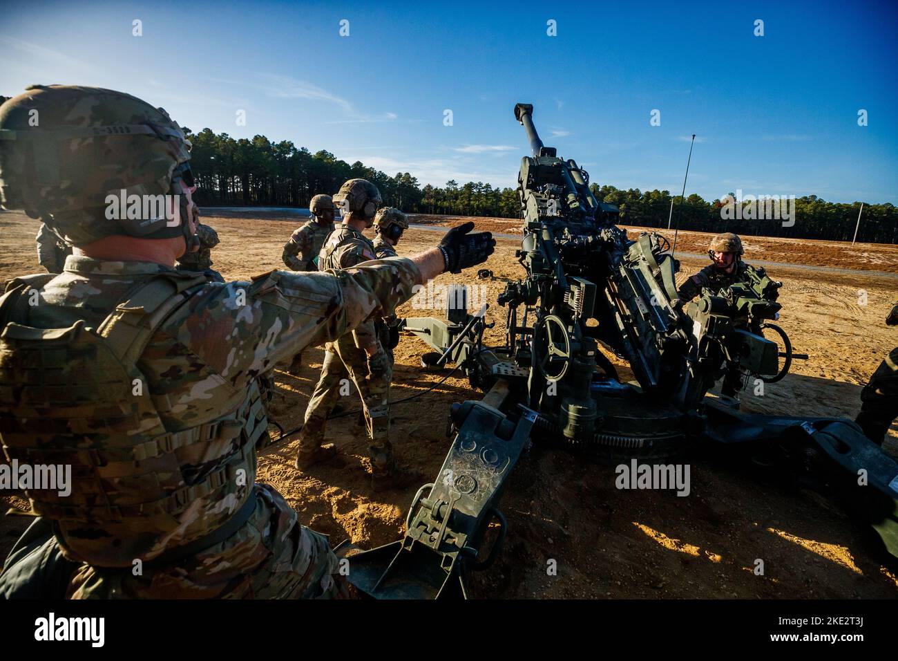 U.S. Army Soldiers with the New Jersey National Guard’s Charlie Battery, 3-112th Field Artillery ...