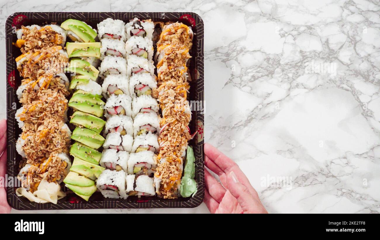 Pre packaged sushi hi-res stock photography and images - Alamy