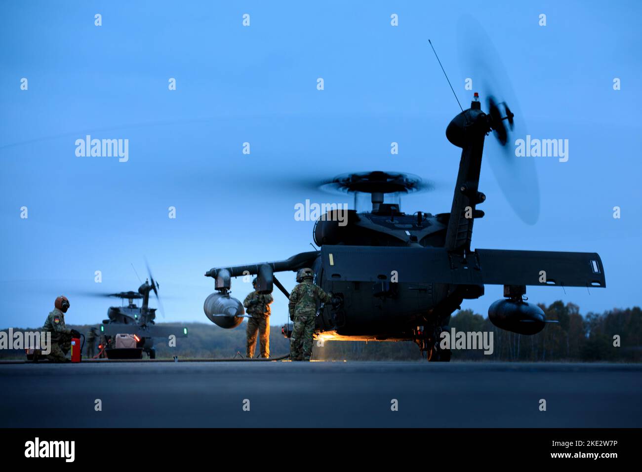 U.S. Army Soldiers assigned to Headquarters and Headquarters Company ...