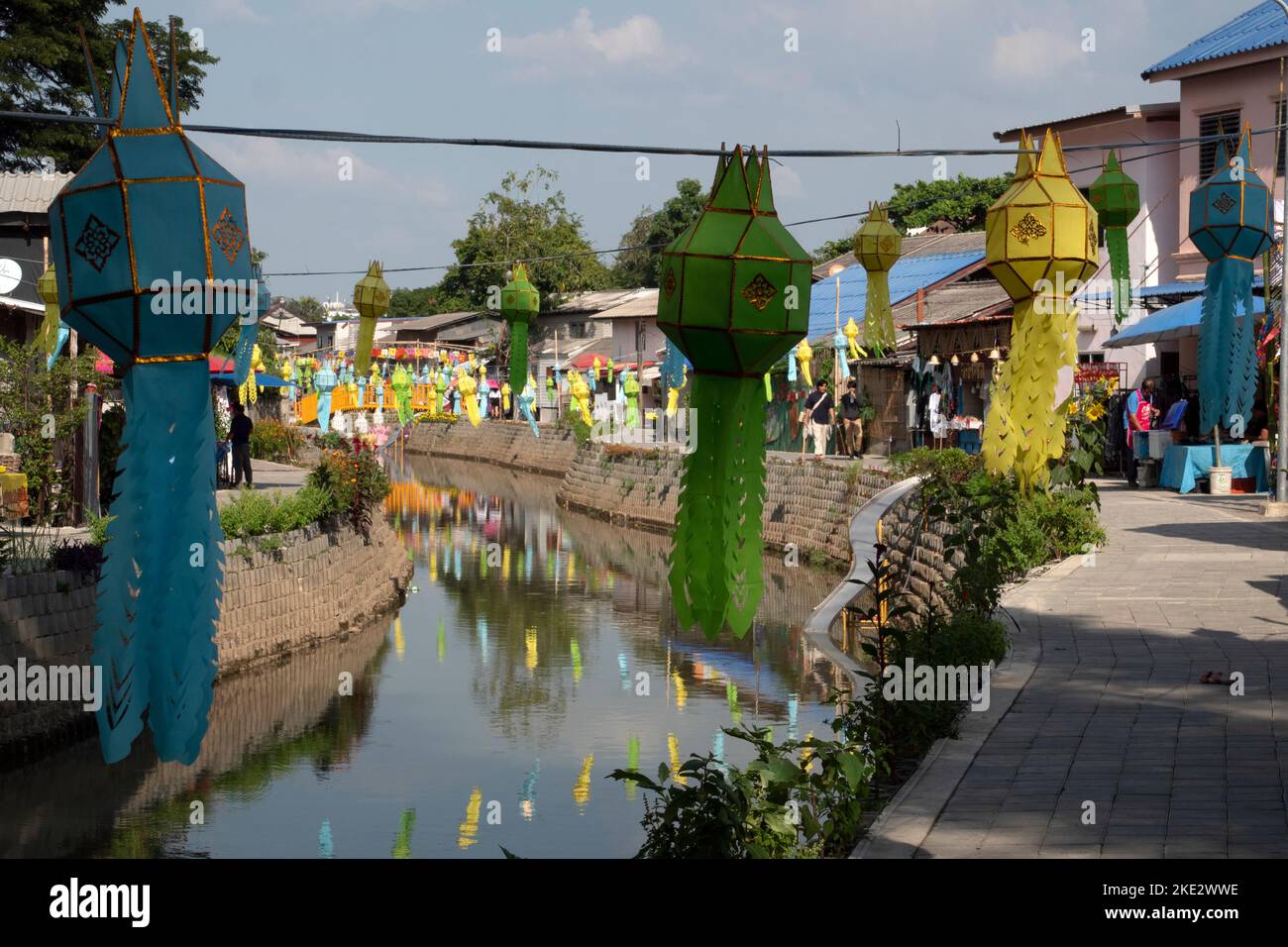 Klong Mae Kha Beautifully decorated on both sides for the Yi Peng or ...