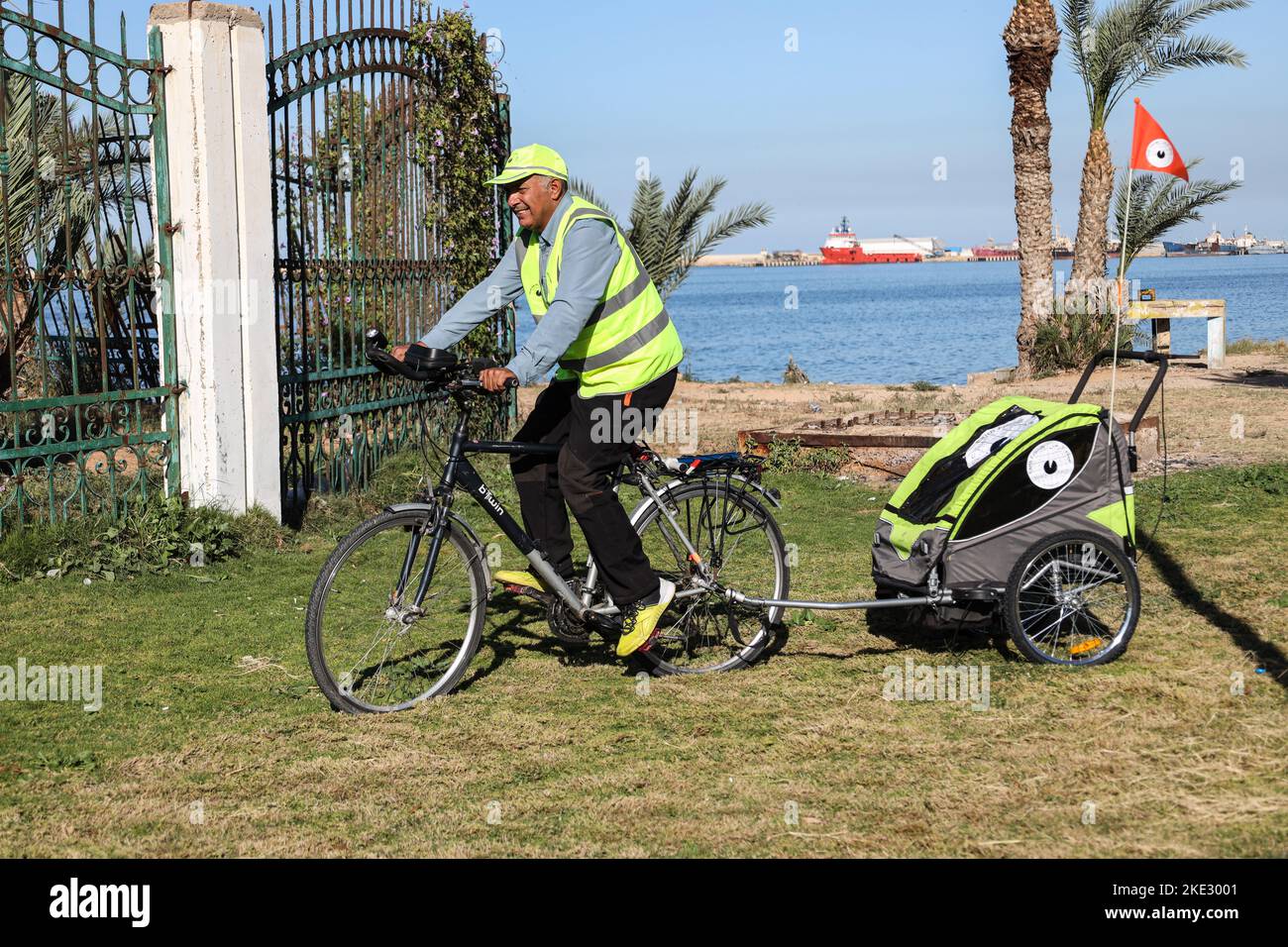 Al shat road hi-res stock photography and images - Alamy