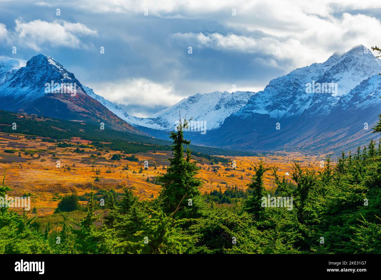 Flattop peak hi-res stock photography and images - Alamy