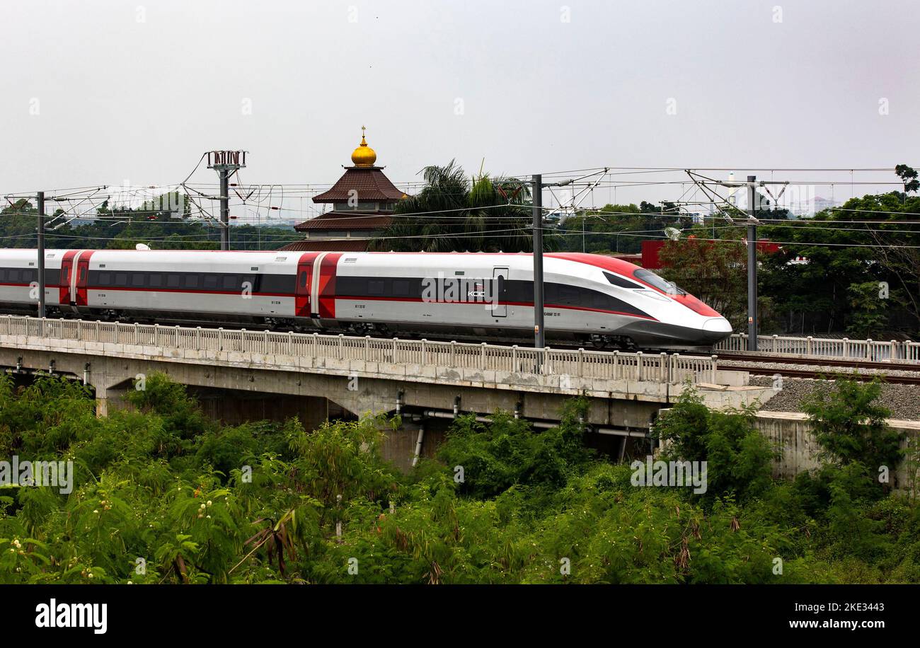 Bandung. 9th Nov, 2022. This photo taken on Nov. 9, 2022 shows electric multiple units being ...