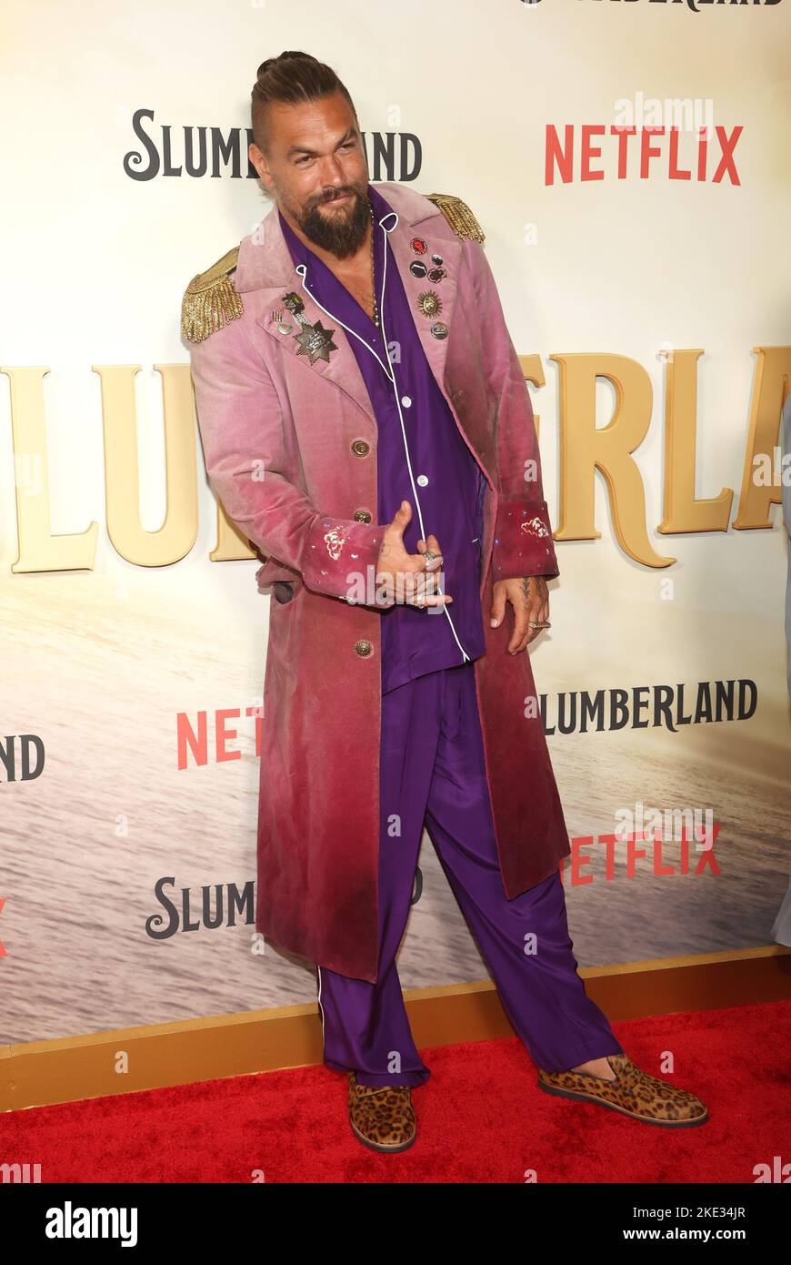 Los Angeles, Ca. 9th Nov, 2022. Jason Momoa at the LA premiere of ...