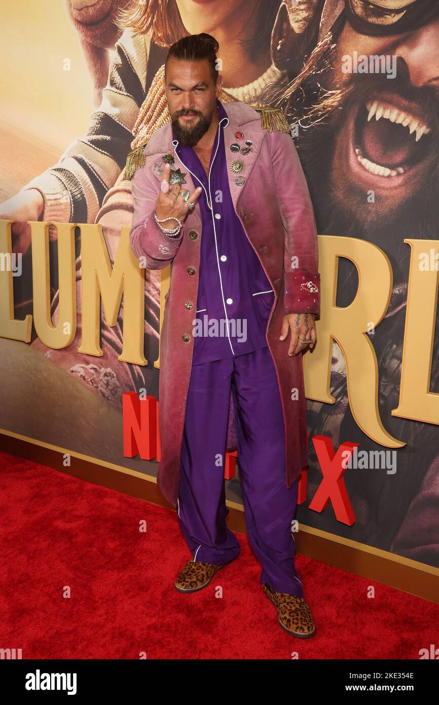 Los Angeles, Ca. 9th Nov, 2022. Jason Momoa at the LA premiere of ...