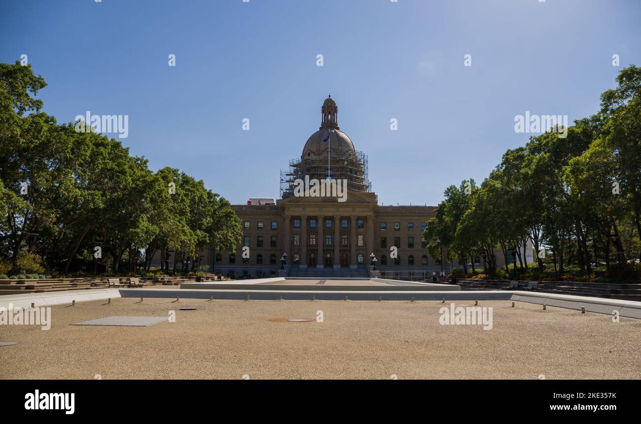 Sunny alberta hi-res stock photography and images - Alamy