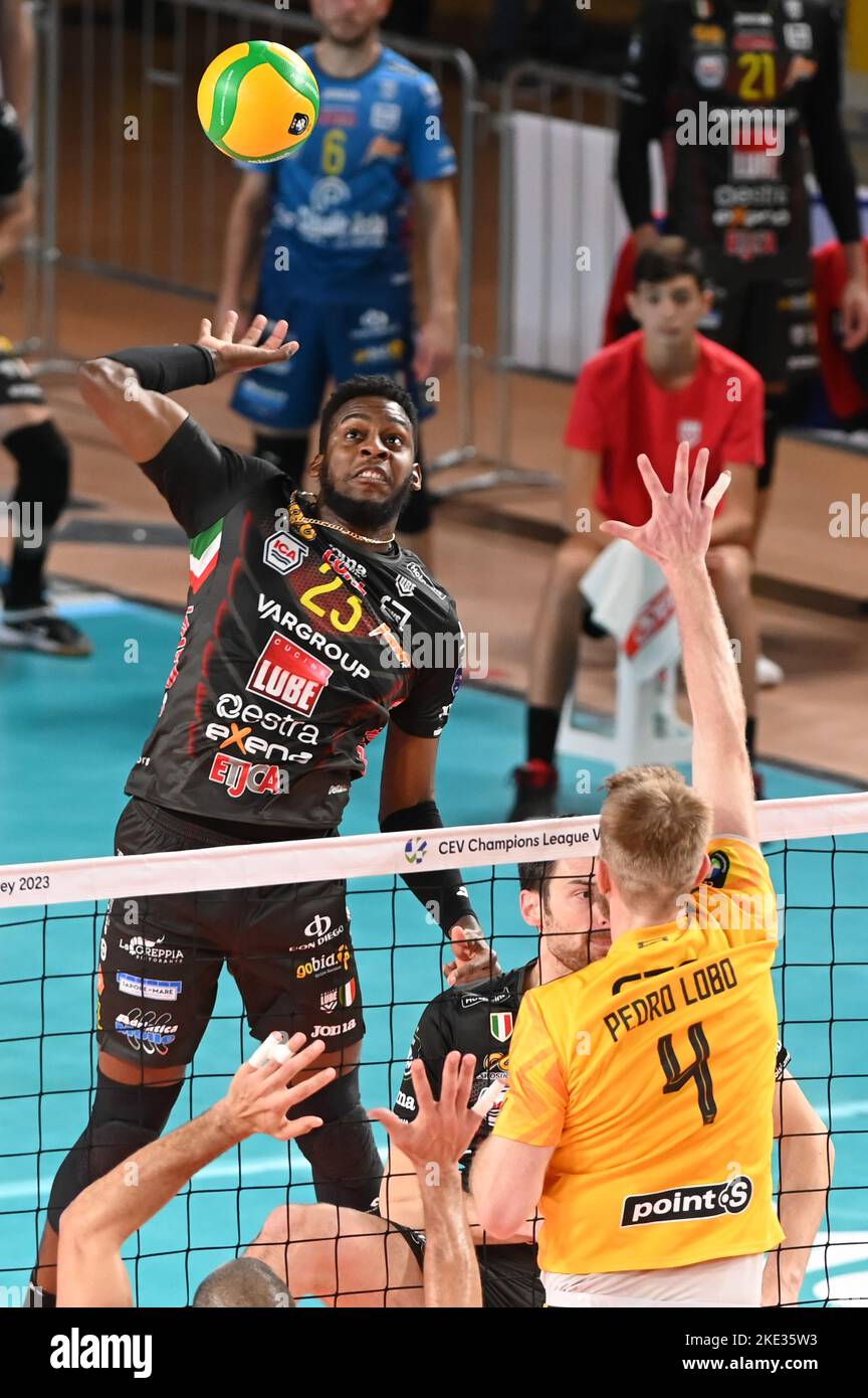 Marlon yant herrera hi-res stock photography and images - Alamy