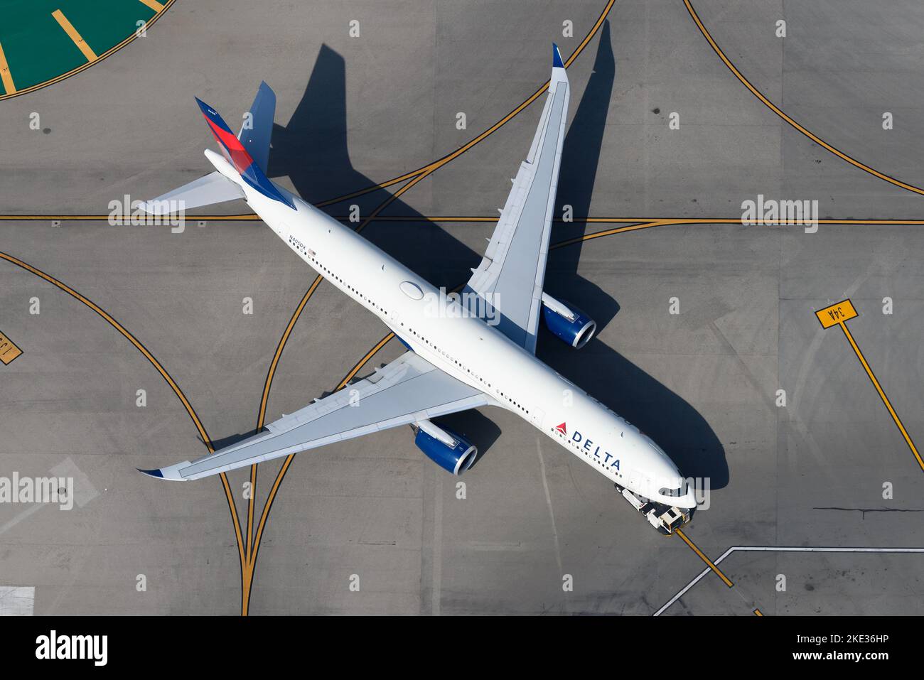 A330neo Scale Model 1:300 Scale Airbus A330neo Metal Model Plane - 20cm ...