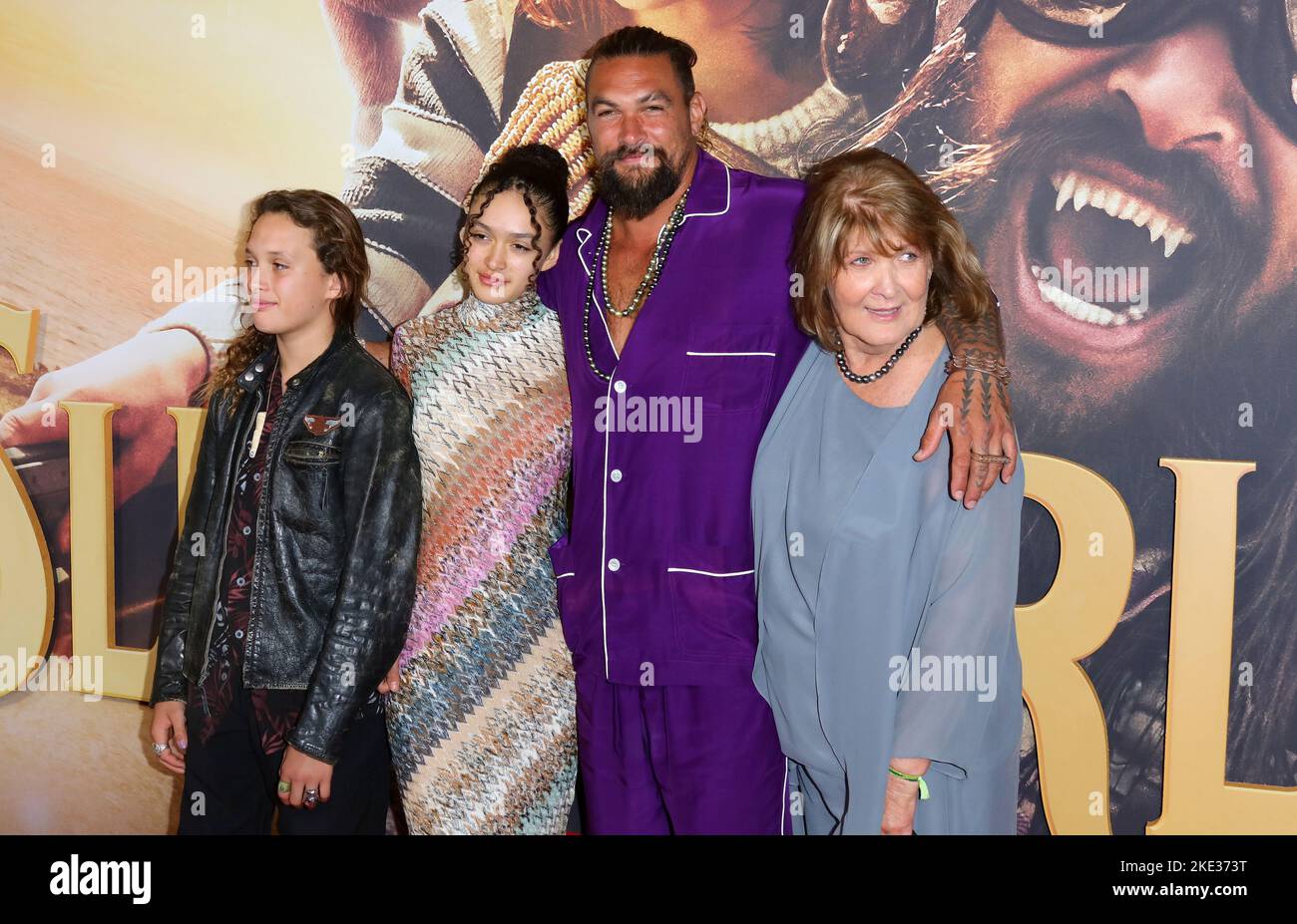 Lola lolani Momoa, Jason Momoa, Nakoa Wolf Momoa, Coni Momoa arrives at ...