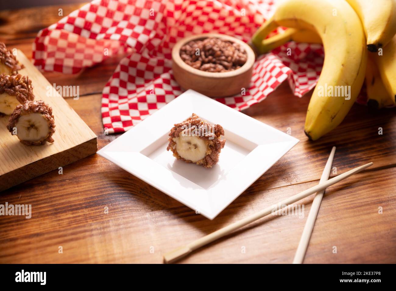 Banana sushi sweet rolls with caramel, peanut butter and chocolate ...