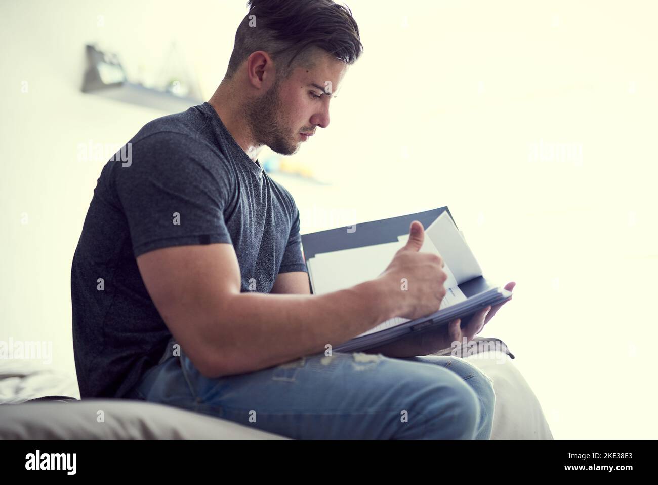 Man studying hi-res stock photography and images - Alamy